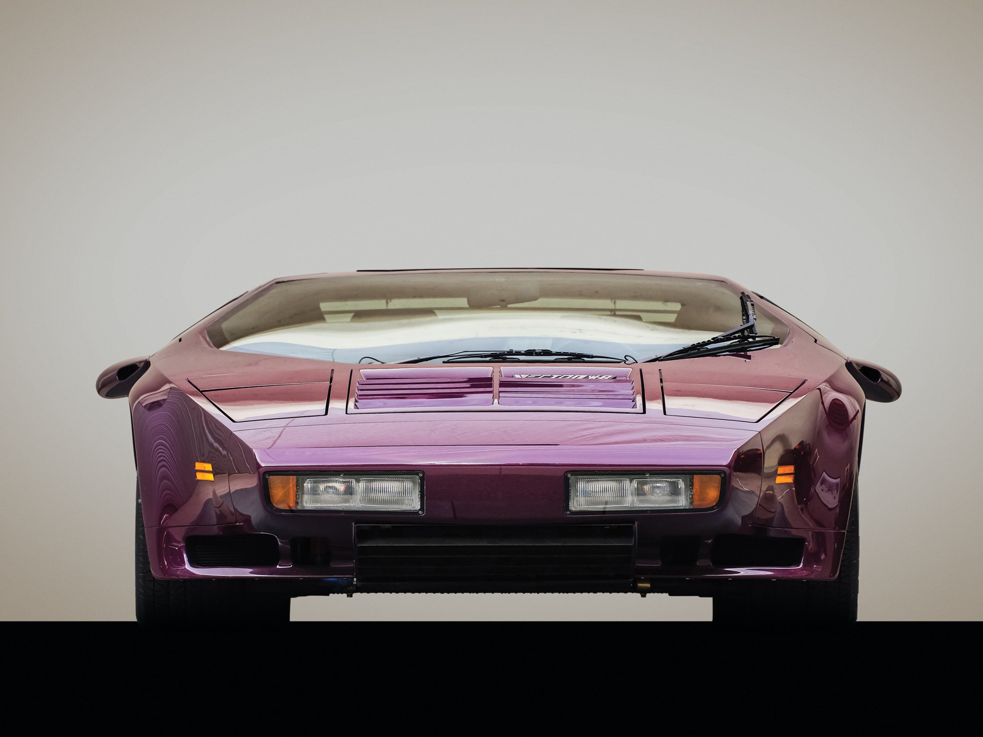 A Game-Changing American Supercar: 1991 Vector W8 Twin Turbo | Bid Garage